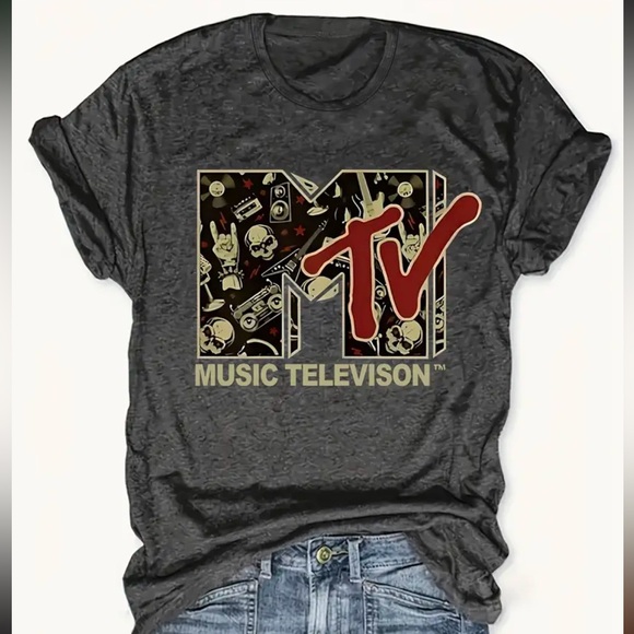 Tops | Mtv Logo Graphic Tshirt With Skull Print | Poshmark